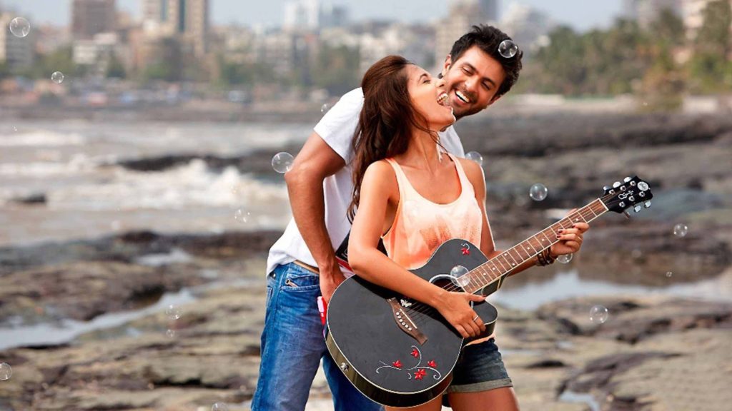 Latin Chat Lines: Free Trial Phone Dating Numbers for Latinos & Latinas