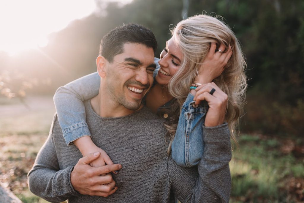 Latin Chat Lines: Free Trial Phone Dating Numbers for Latinos & Latinas