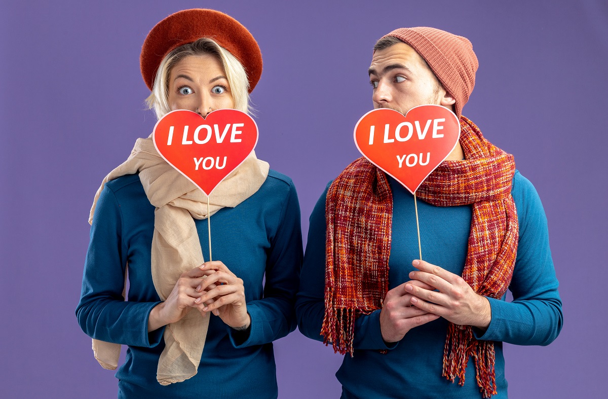 FonoChat Chat Line: Free Trial Phone Dating Numbers