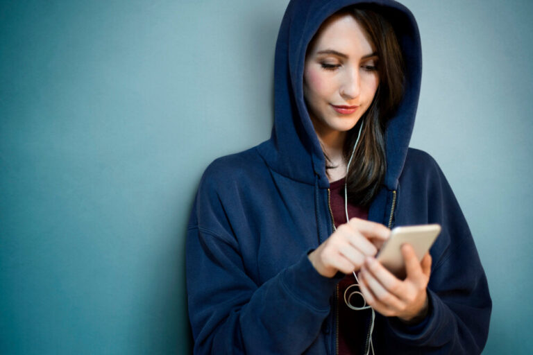 Chat Line Numbers - Free Trial Phone Chat Lines